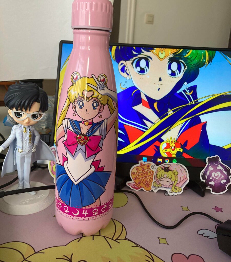 Sailor Moon Water Bottle – كيري ميري